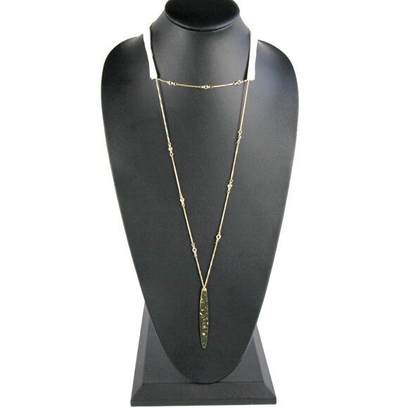 Express | Jewelry | Nwt Express Gold Tone Necklace With A Gold Tone ...